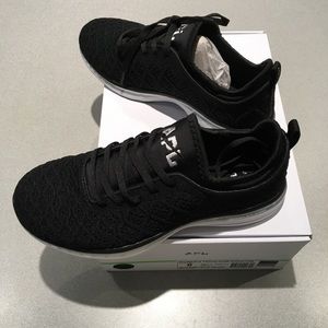 APL | Shoes | Apl Techloom Phantom Sneaker Blacksilver Sz 8 Nib | Poshmark